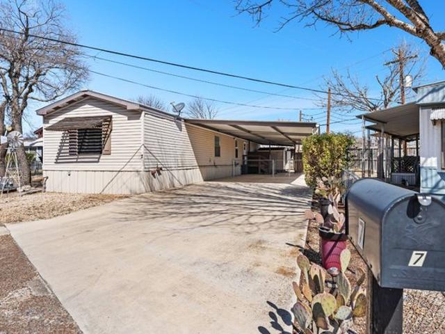 7 N Sunset Dr, Kerrville, TX 78028