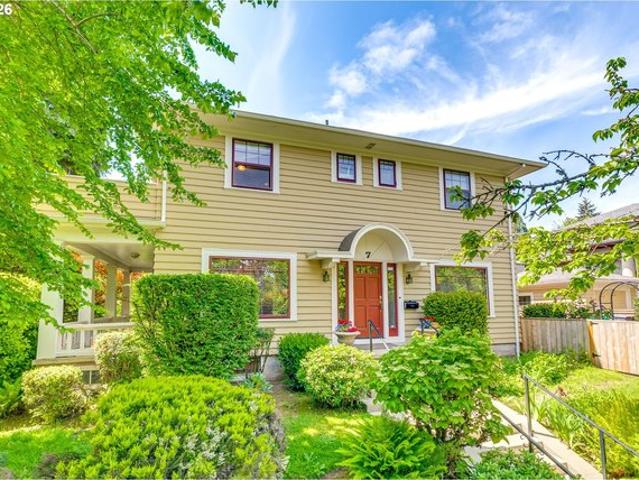 7 NE Floral Pl, Portland, OR 97232