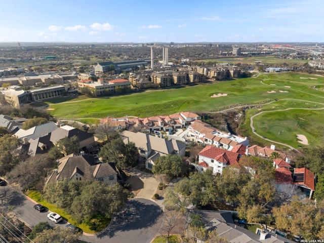 7 Oxford Hall, San Antonio, TX 78209 | MLS #1946 | Compass