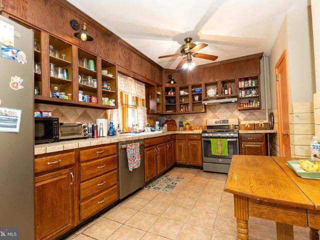 7 Oakleigh Avenue