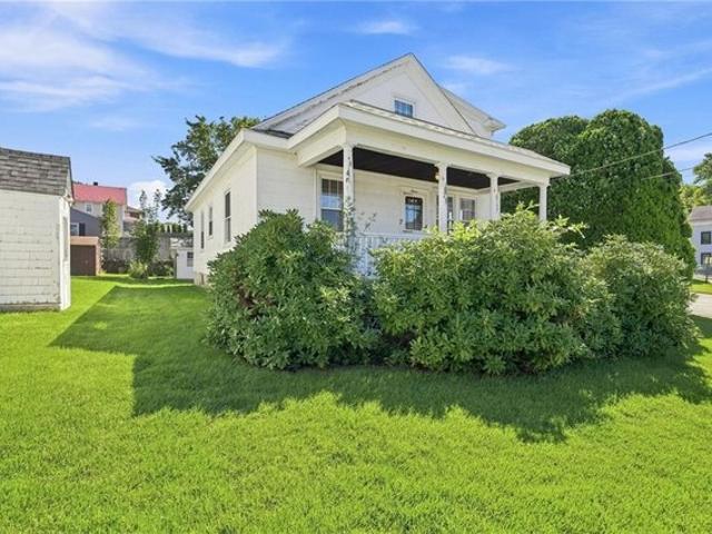 7 Old Whipple St, Cumberland, RI 02864