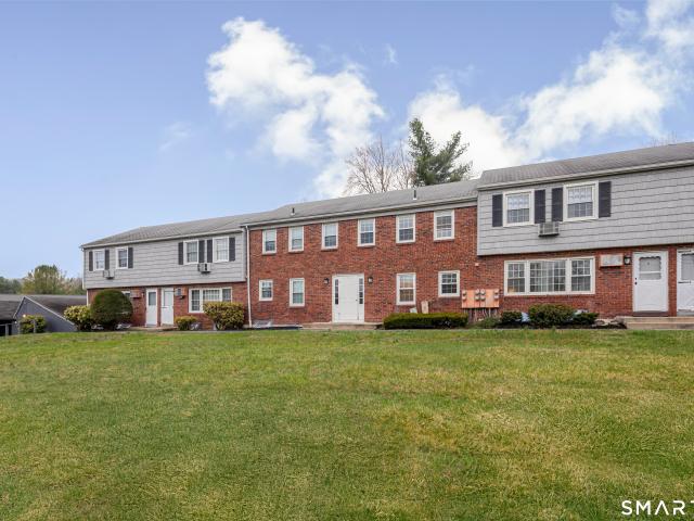 7 Old Farms Ln, Unit 7, New Milford, CT 06776 | MLS #24164 | Compass