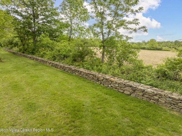 7 Old Rd, Tivoli, NY 12583