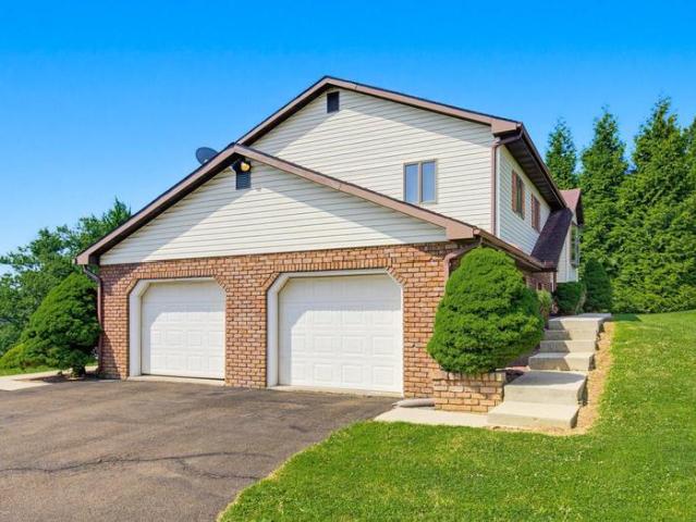7 Oliver Drive