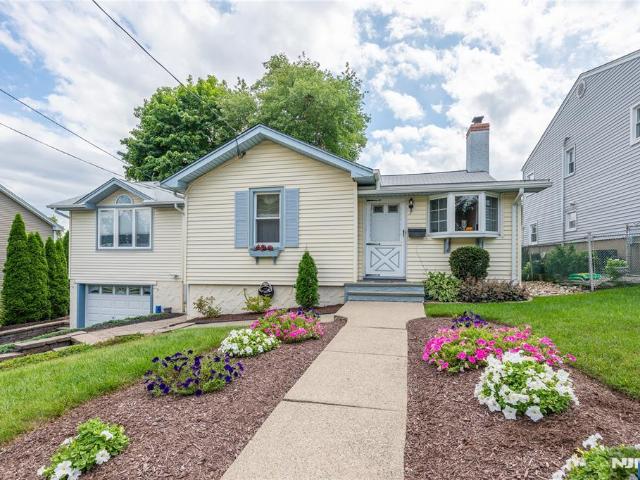 7 Oswego Avenue