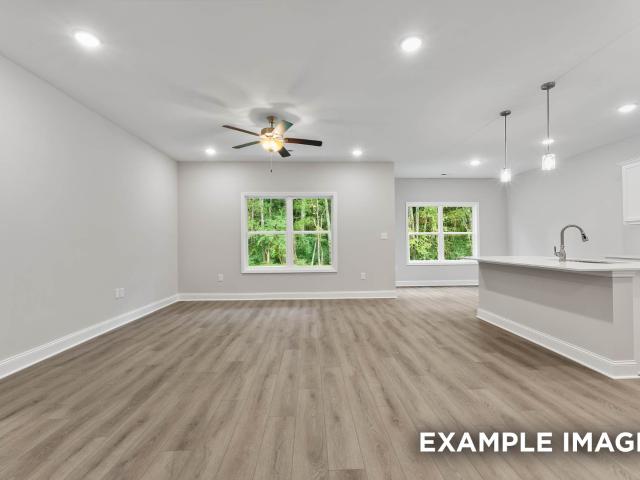 7 Aurora Cir