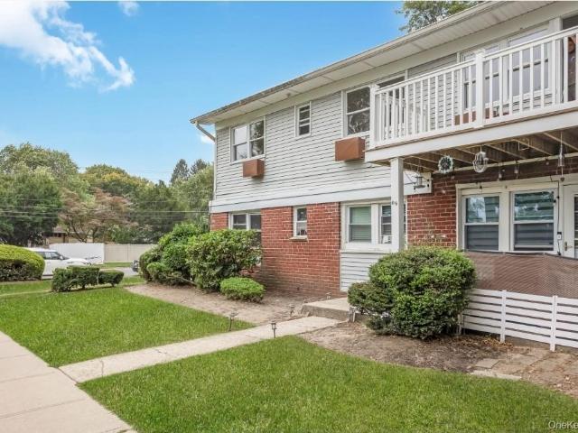 7 A Hemlock Dr, Unit 65, Bay Shore, NY 11706 | Compass