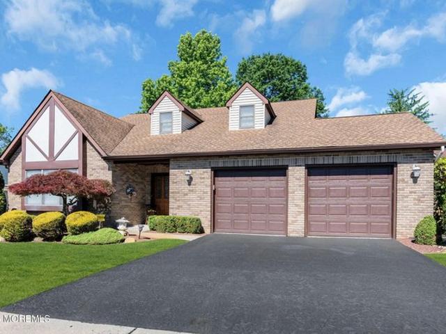 7 Abbey Ln, Marlboro, NJ 07746