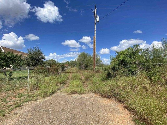 7 Acres US Highway 359, Oilton, TX 78371