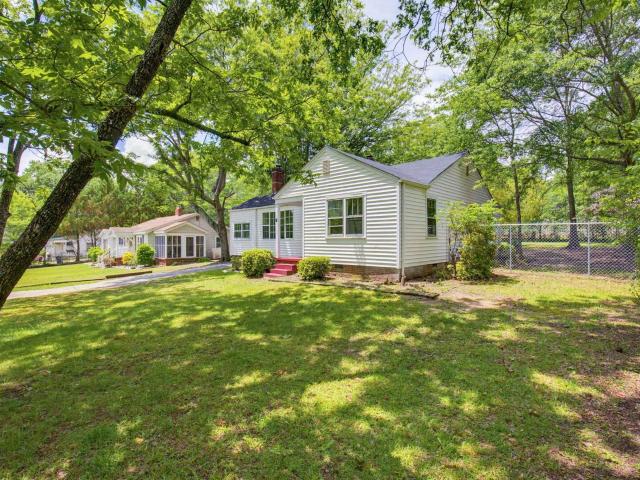 7 Alberta Avenue