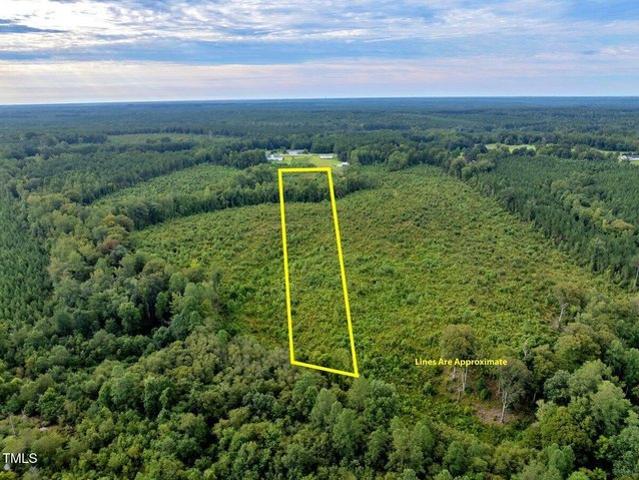 7 and 7A Richardson Rd, Warrenton, NC 27589
