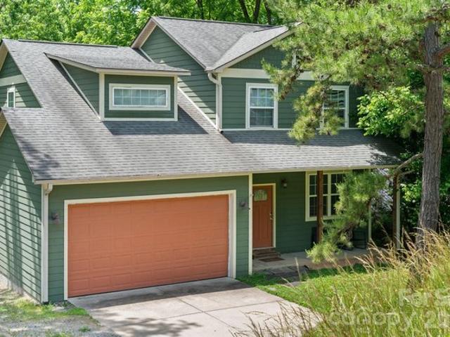 7 Apple Ln, Asheville, NC 28804