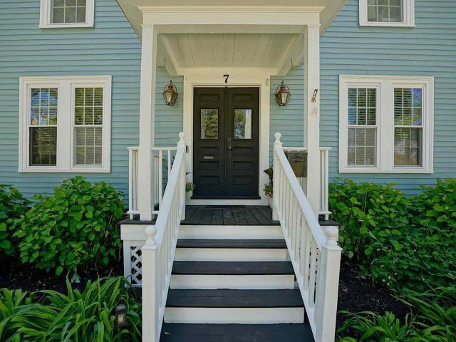 7 Ash Street