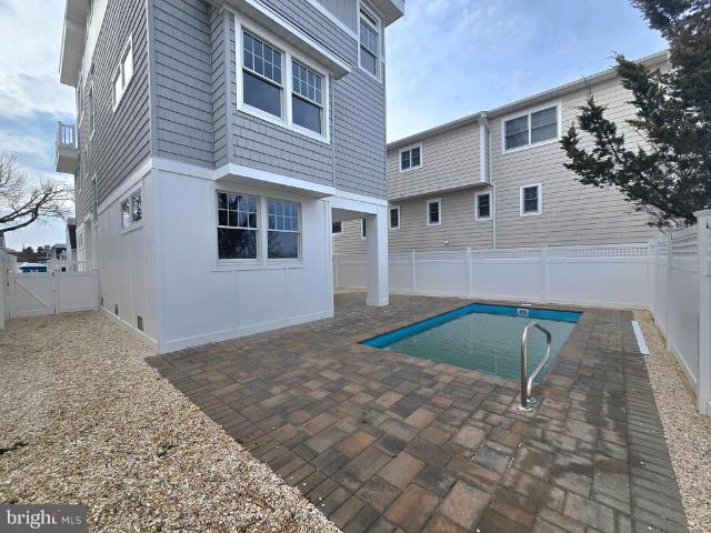 7 B Cohasset