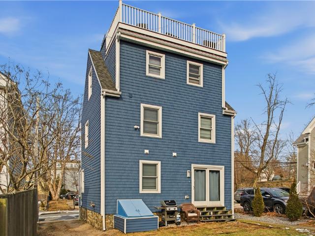 7 Bacheller St Street