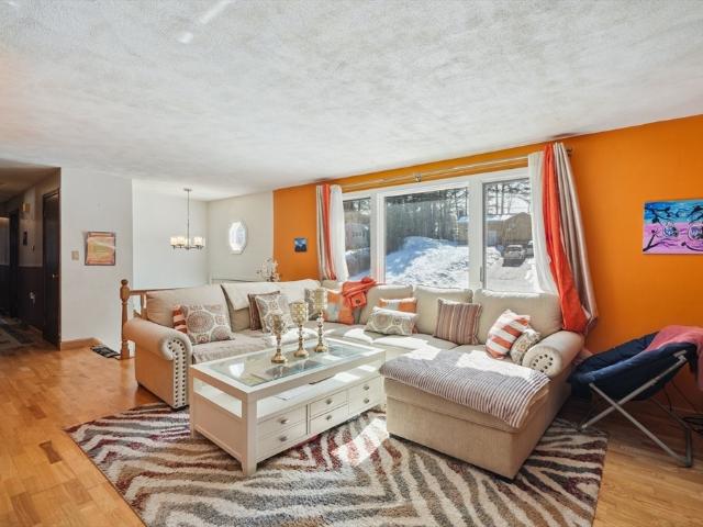 7 Balsam Dr, Townsend, MA 01469 | MLS #73483 | Compass