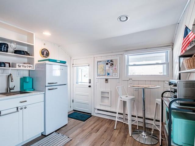 7 Bay Ave Unit 10, Old Orchard Beach, ME 04064