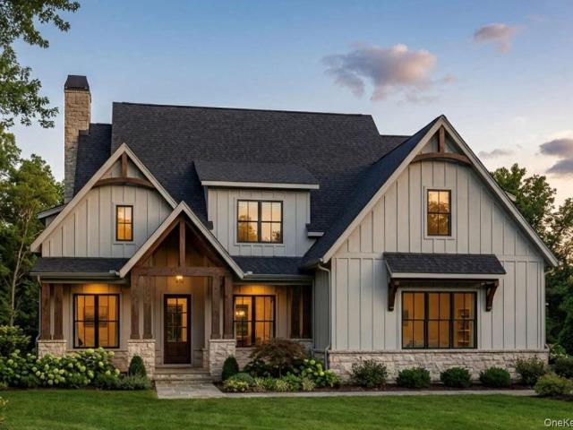 7 Bear Hollow Ln, Hyde Park, NY 12538 | MLS #975654