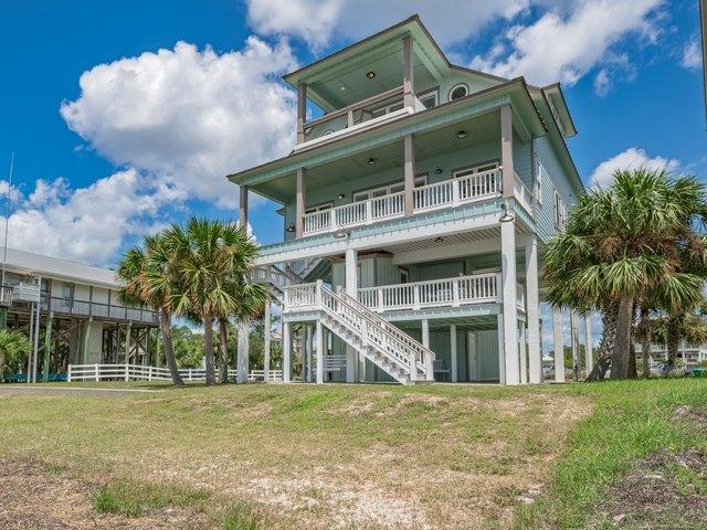 7 Beaty Taff Dr, Crawfordville, FL 32327