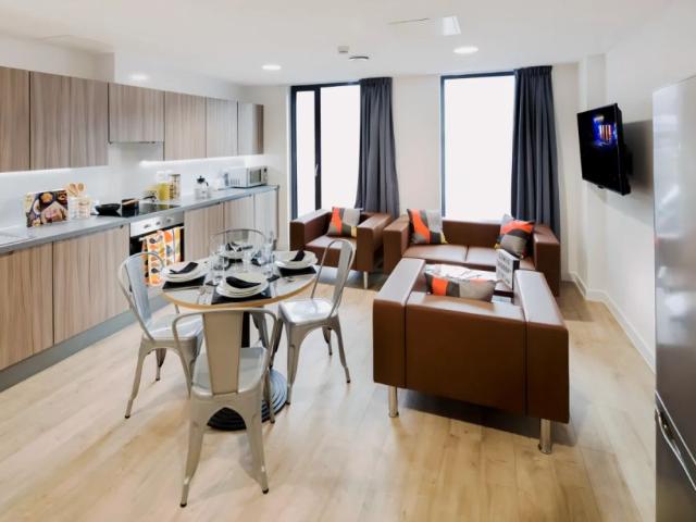 7 Bed Cluster En suite