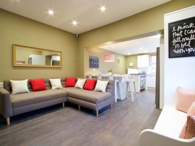7 Bed Hessle View, Hyde Park, Leeds