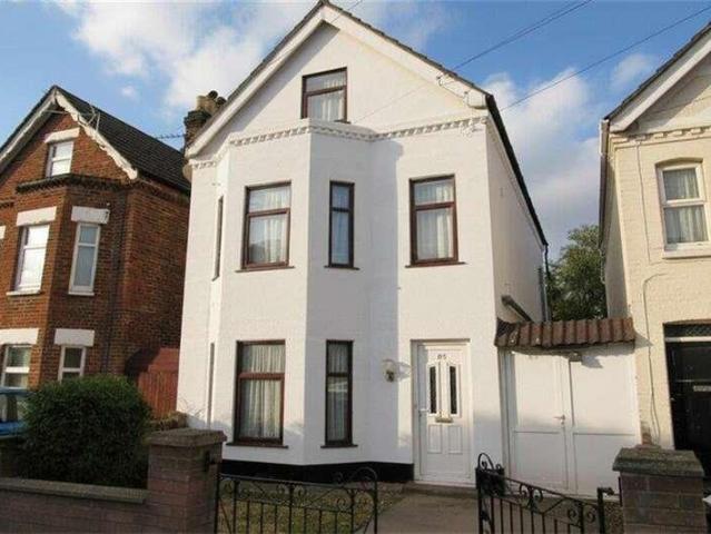 7 bed house to rent