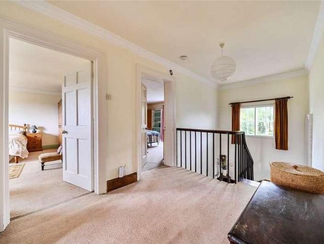 7 bed house for sale