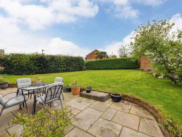 7 bed house for sale