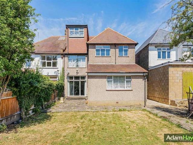 7 bed house for sale