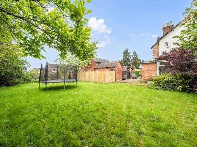 7 bed house for sale