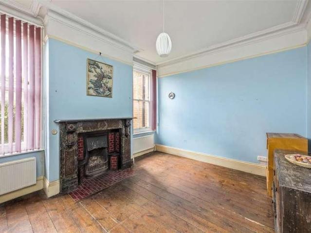 7 bed house for sale