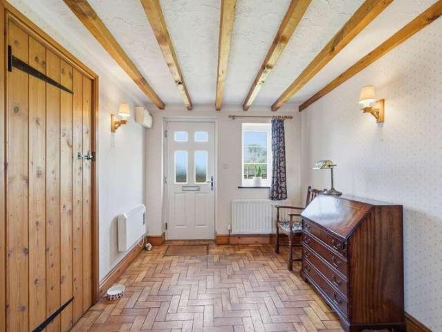 7 bed house for sale