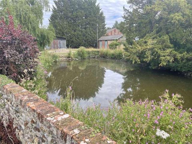 7 bed house for sale