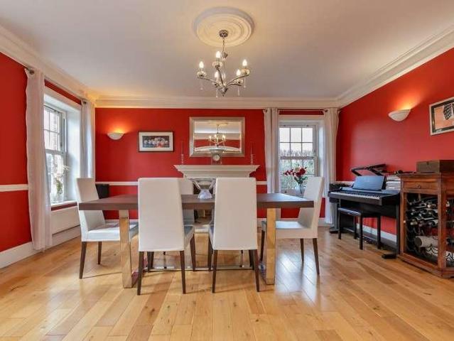 7 bed house for sale