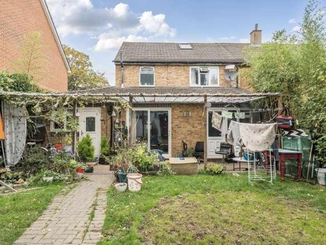 7 bed house for sale