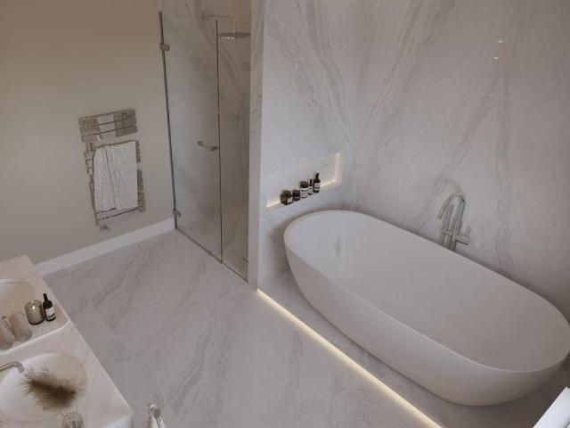 7 bed house for sale