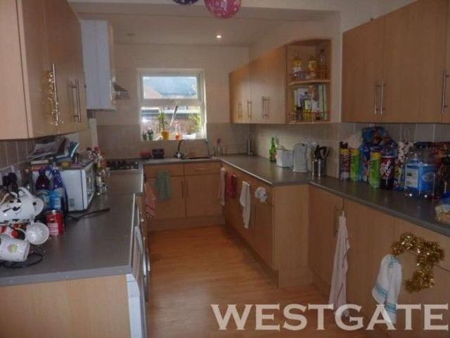 7 Bed Norris Road, Uni Area