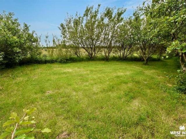 7 bed property for sale