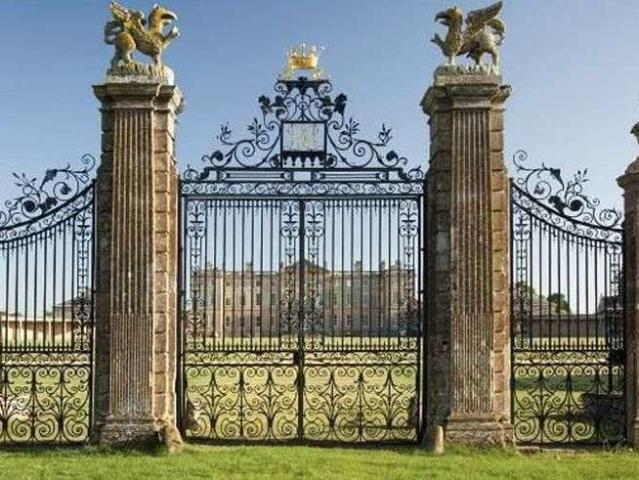 7 bed property for sale