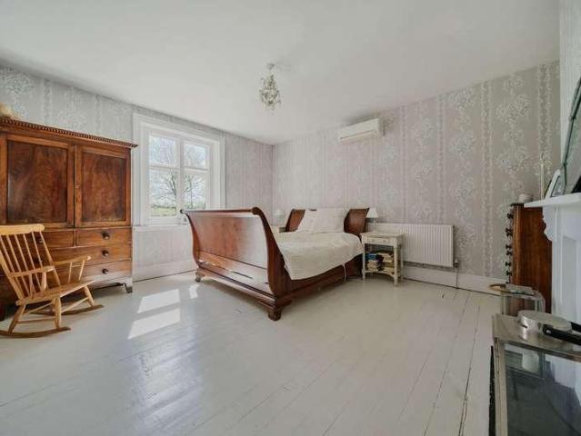 7 bed property for sale