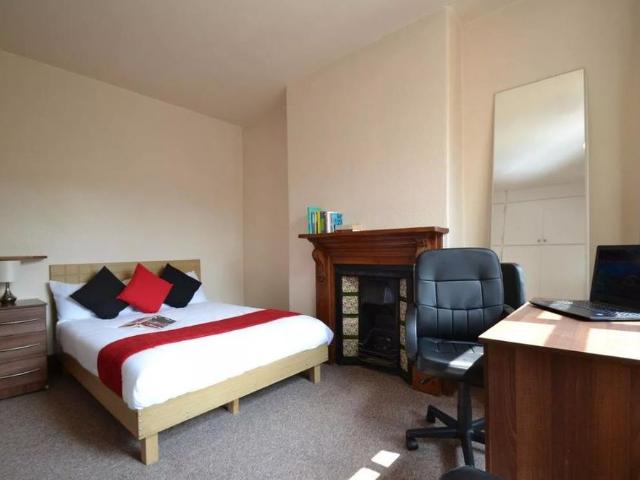 7 Bed Semi Detached House, Stretton Road, LE3
