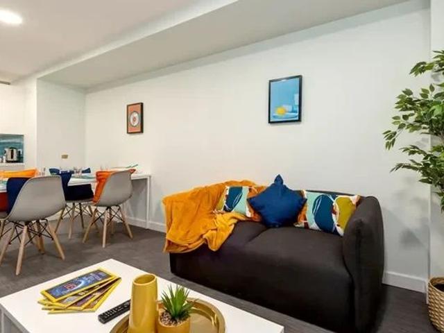 7 Bed Standard En suite