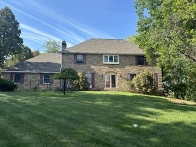 7 Bedford Ct, Clinton Township, NJ 08801