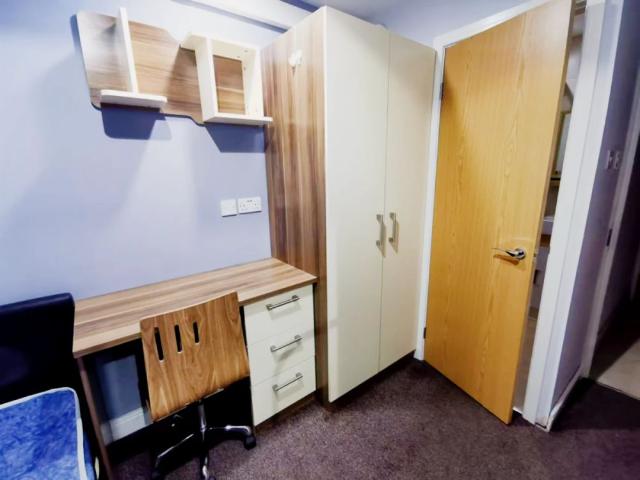 7 Bedroom 7 Bathroom