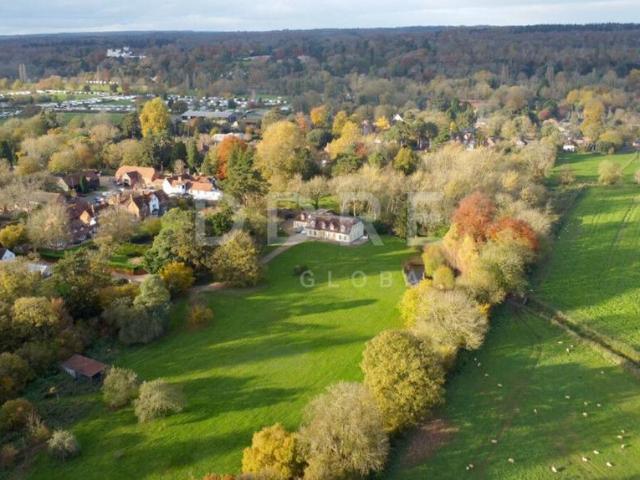 7 bedroom country house for sale