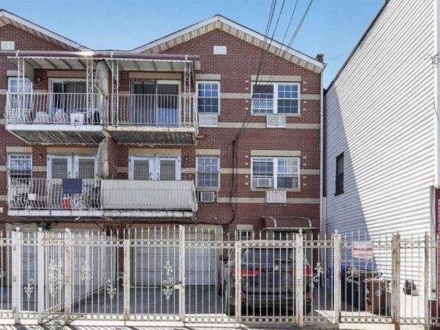 7 bedroom, Corona NY 11368 103622337