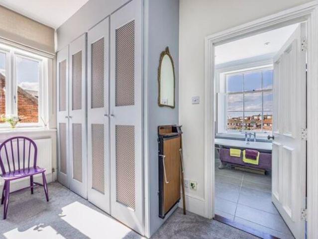 7 bedroom character property for sale in High Street, Old Portsmouth, PO1