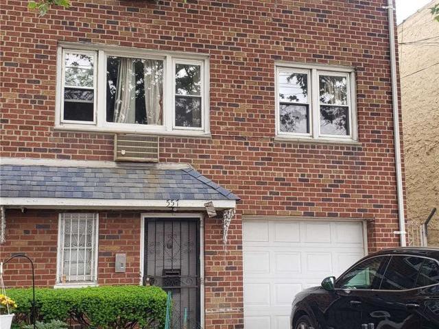7 bedroom, Cypress Hills NY 11208 72692193