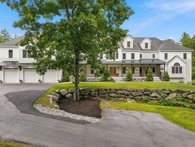 7 bedroom, Amherst NH 03031 104792405