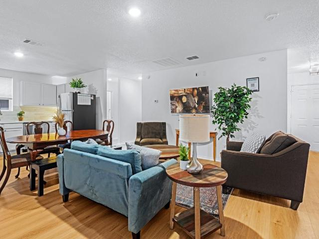 7 Bedroom Apartment for Rent at Flower Ridge Dr & Paint Brush Pl #1C, Lancaster, TX 75134 Meadowview